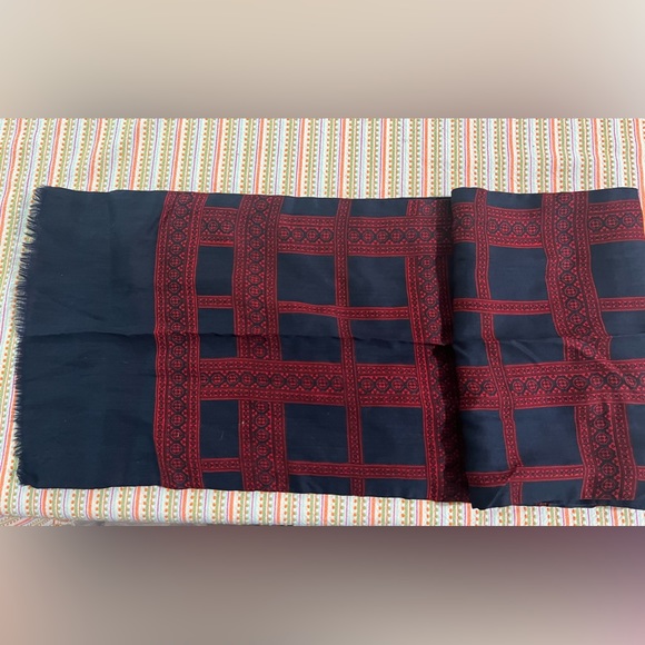 Pelo | Accessories | Vintage Wool And Silk German Scarf Good Condition ...